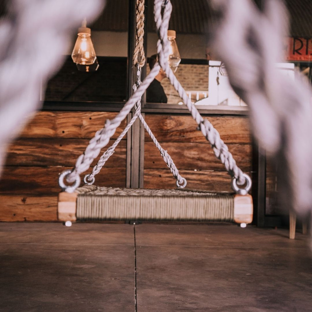 Double Swings – String, Swings & Things